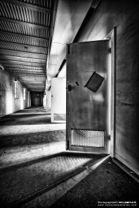 Urban Exploring: Erindale Ward Glenside Hospital — Adelaide
