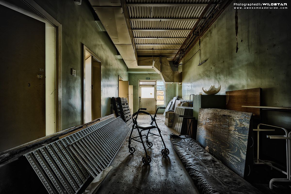 Urban Exploring: Erindale Ward Glenside Hospital — Adelaide